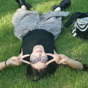 qi着蜗牛追导弹 