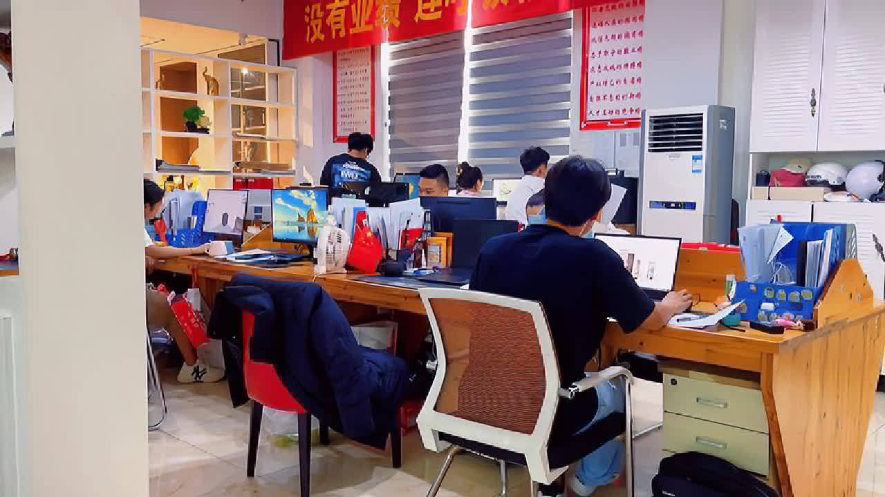装修就来星艺装饰,来店咨询装修送三套平面设计方案!#装修