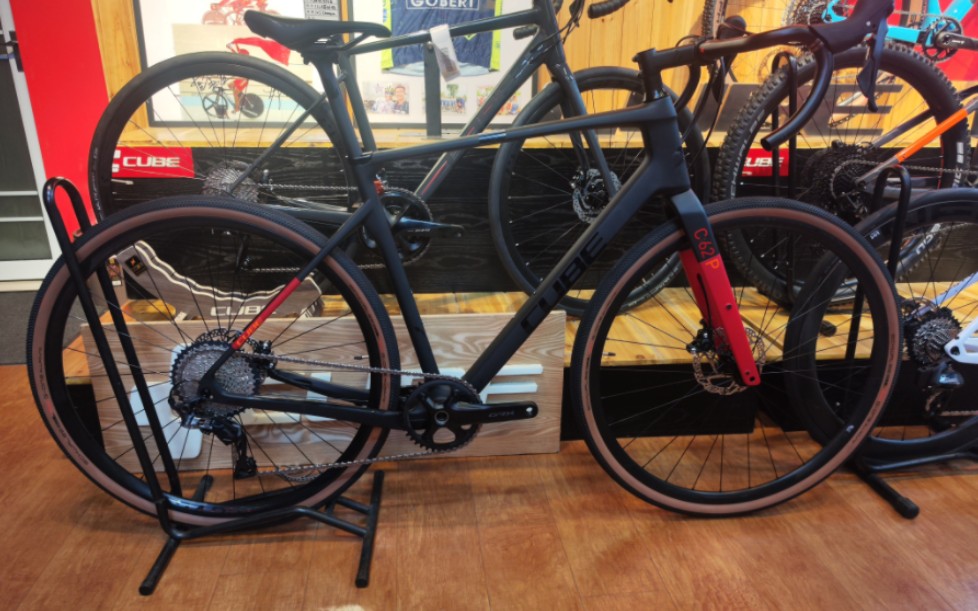 CUBE碳纤维瓜车,砾石公路车