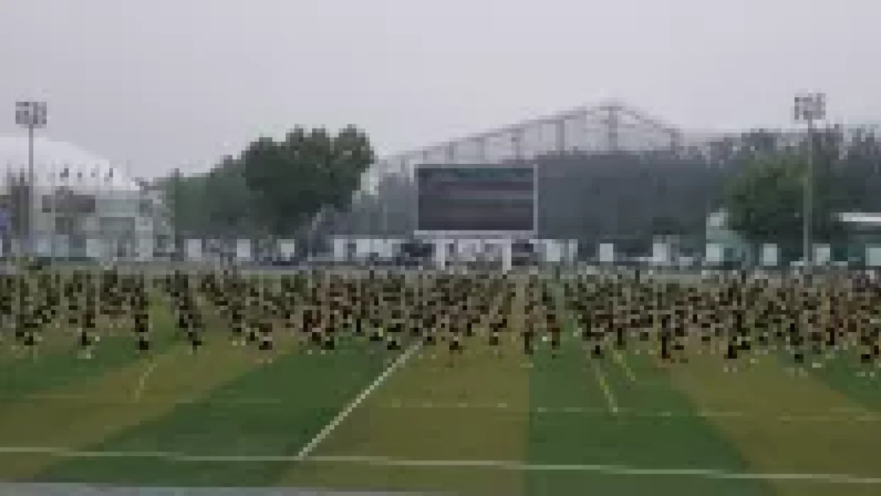 2018.5.16汇佳运动会开幕式小学部团体舞蹈《最好的舞台》