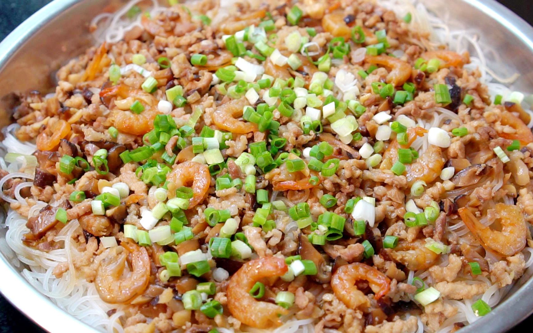 客家蒸米粉,出锅香味四溢,很多人一次能吃一大盘【我是马小坏】