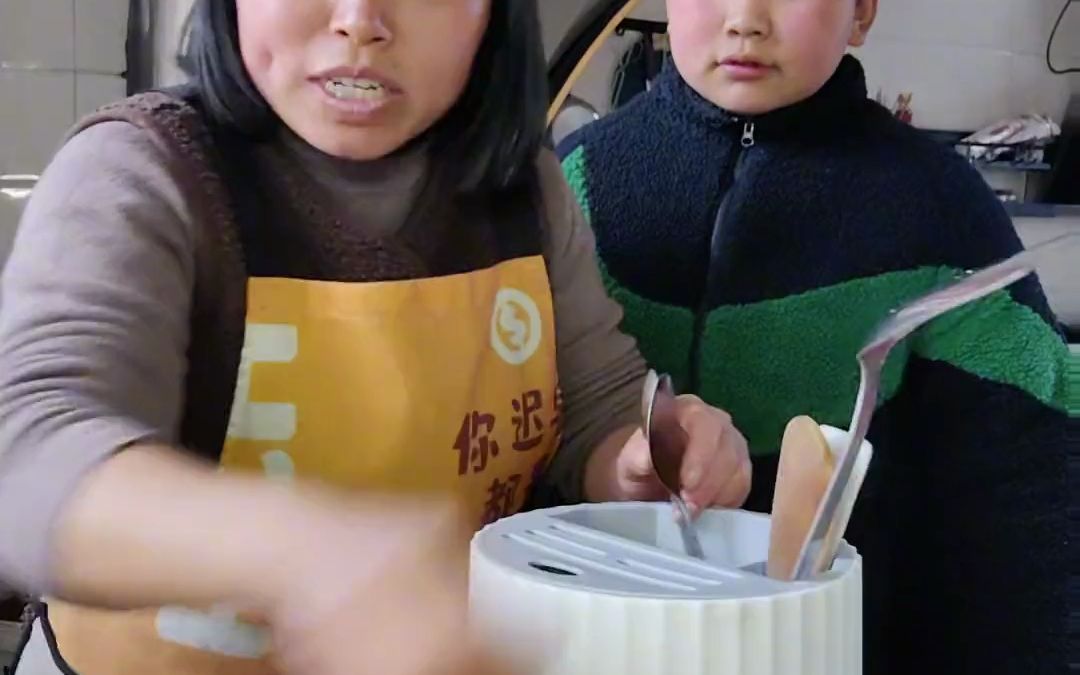 厨房旋转刀架置物架,家用多功能筷子刀具一体收纳架子