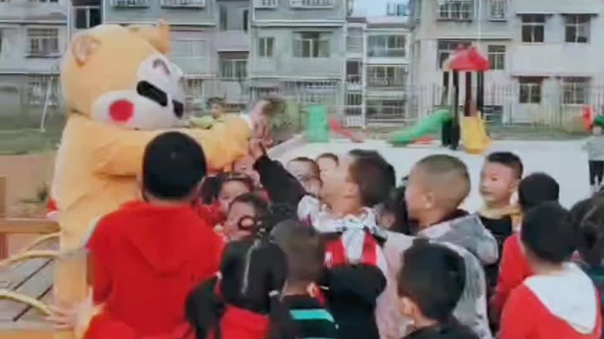 师生互动,陪伴,是最长情的告白。