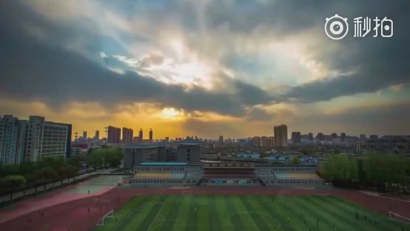 好美!华北电力大学(保定)校区的夕阳余晖