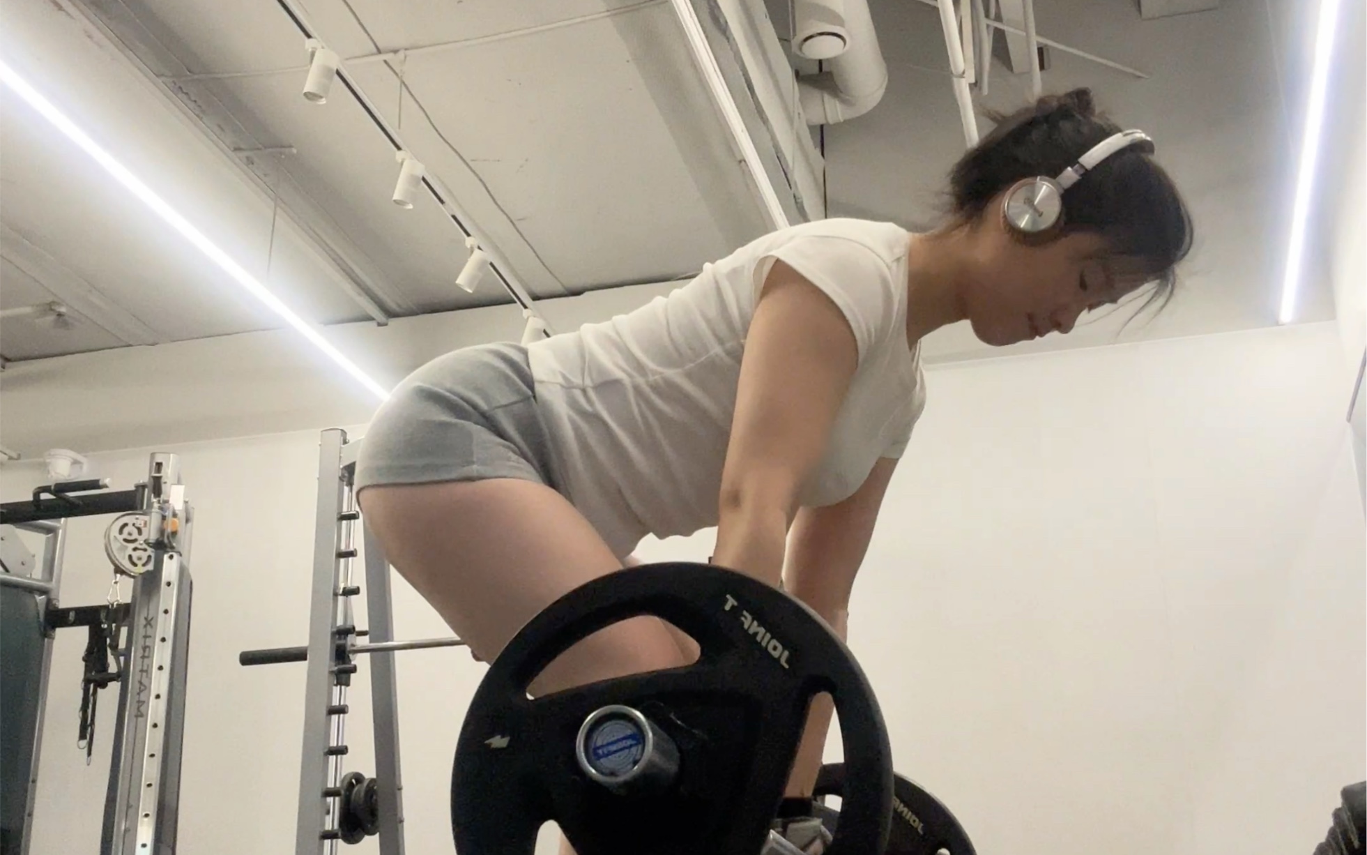 今日5点早起|可以帮忙看看这个划船动作嘛?