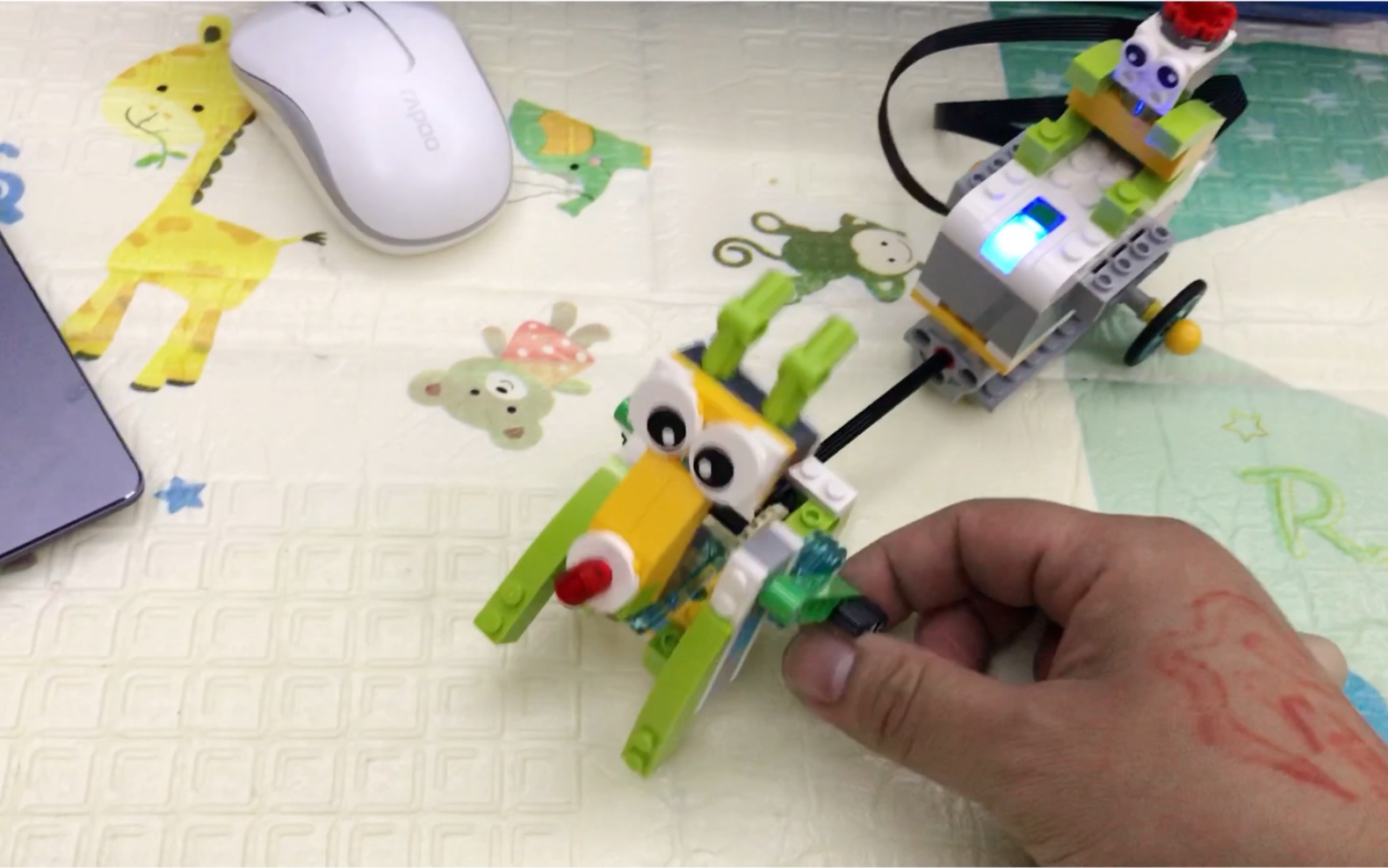 圣诞节主题课程:Wedo2.0版