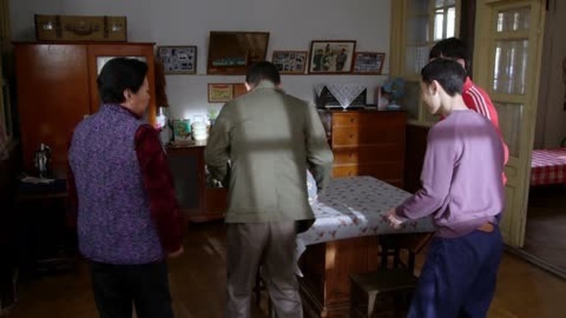 妻子召开家庭会议,举止越来越有李家太太的模样