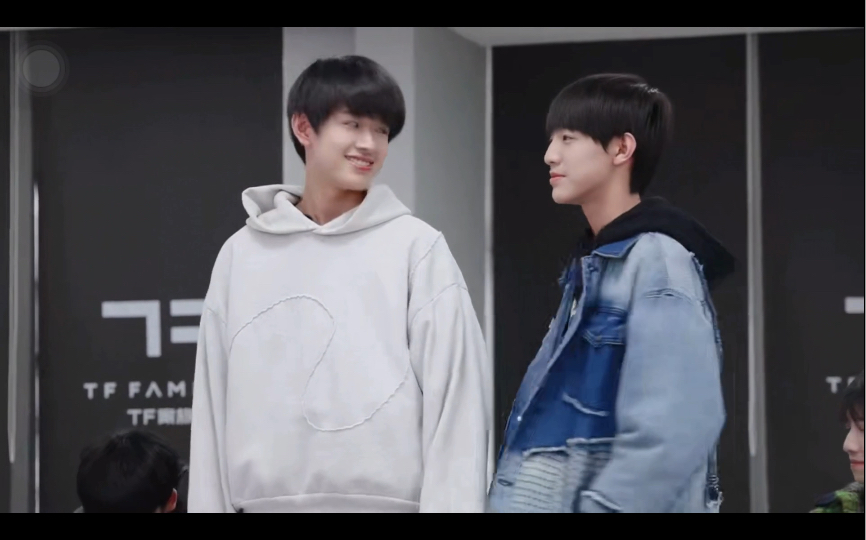 TF家族三代张泽禹张极