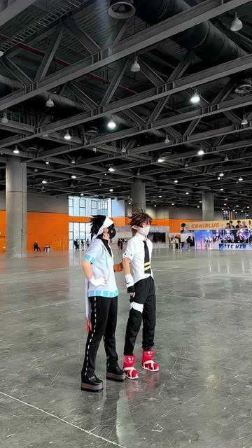 完全不需要hhhhh凹凸世界漫展ooc致歉雷安安迷修:南千鲤akirui限流王...