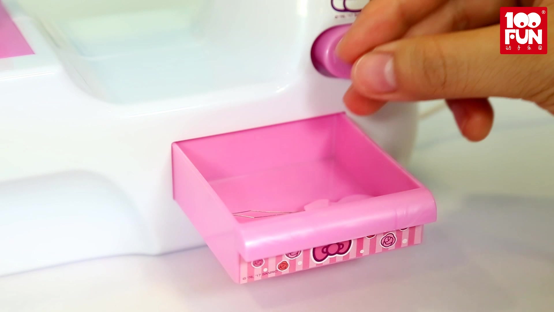 迷你缝纫机使用操作视频 含穿线视频