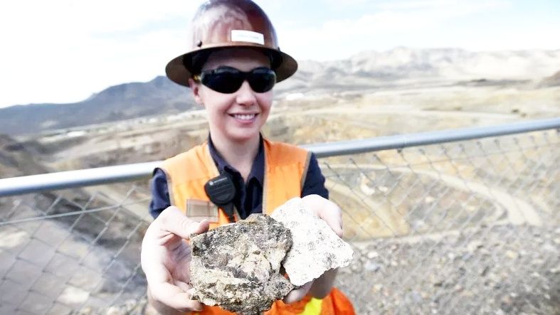 稀土刷屏!美国稀土都要运到中方加工,我国技术达国际领先地位
