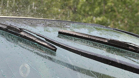 为什么雨刮器刮完总是有水印?还有声响,看完终于明白了