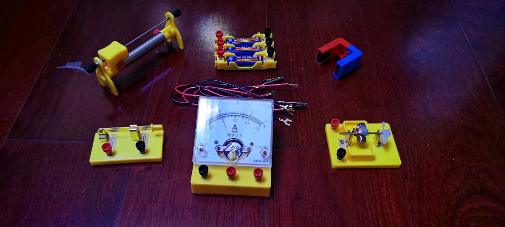 初中物理实验-直流电动机模型