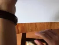 皮带款手表如何佩戴与调节松紧度?