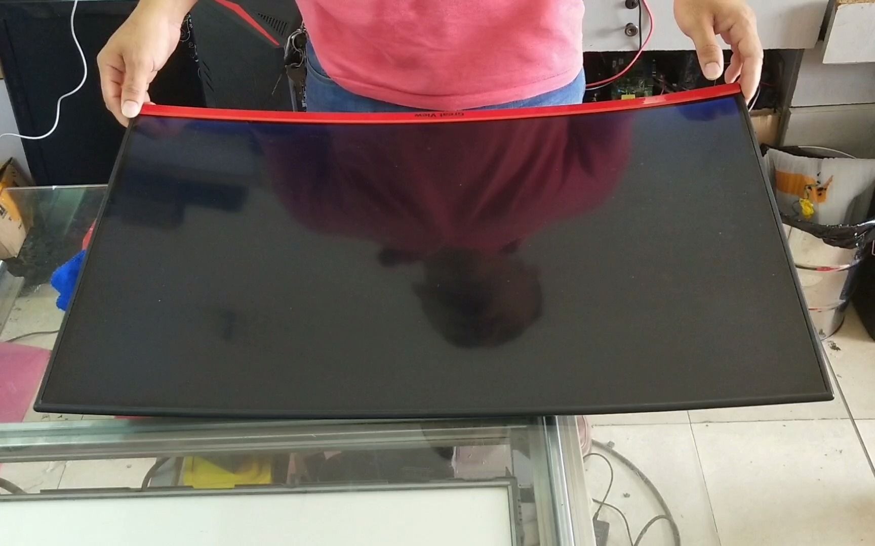 32寸电脑显示器黑屏,故障维修过程分享