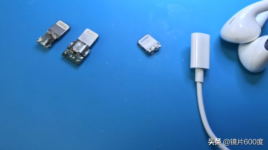 苹果耳机插头断了用数据线插头来补上?实验之后,哈哈哈哈哈哈哈