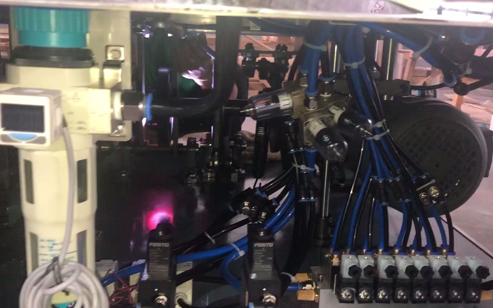 给袋包装机机器传动结构 粉末颗粒给袋式封口设备 休闲食品包装机 ...