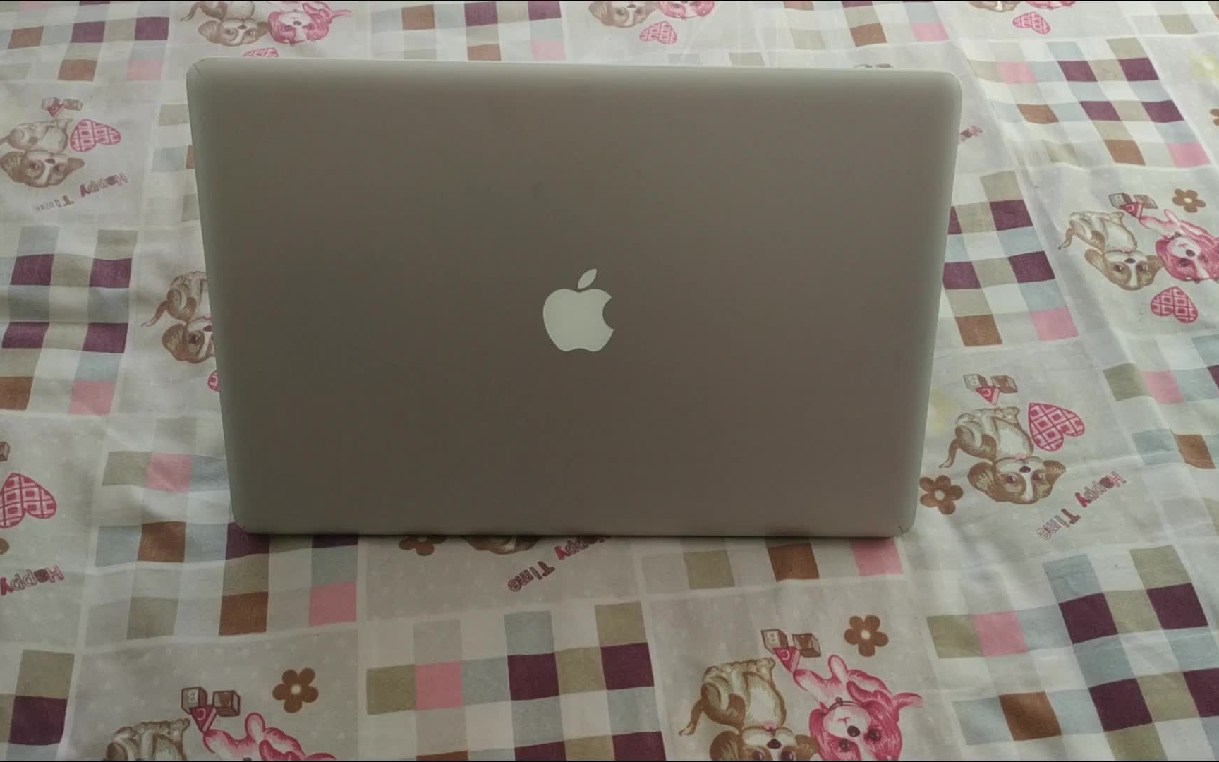 17寸经典款MacBookPro大飞机展翅起飞了