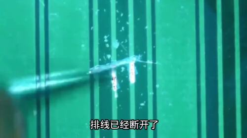 学徒失手划断电路板排线,老师傅神技现场完美修复!