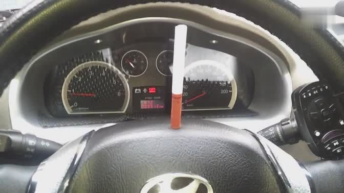 华泰圣达菲欧意德发动机震动很小
