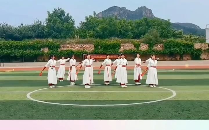 幼儿元旦开场舞蹈扇子舞,运动会开幕式入场舞器械操《江湖》中国风,...