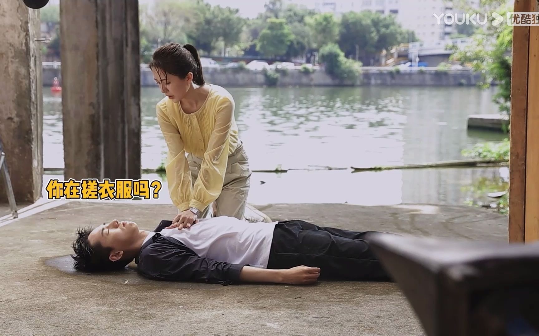 《法医秦明之读心者》花絮:安然给秦明做人工呼吸