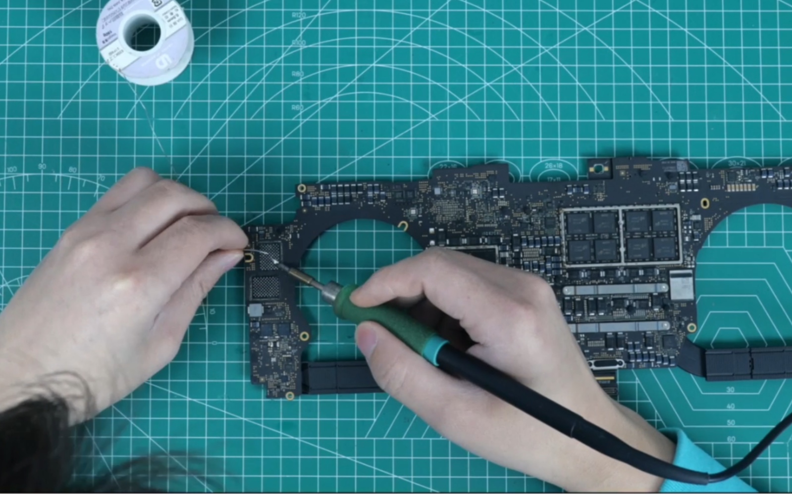 给苹果电脑换个8T硬盘,解决存储空间不足带来的焦虑感