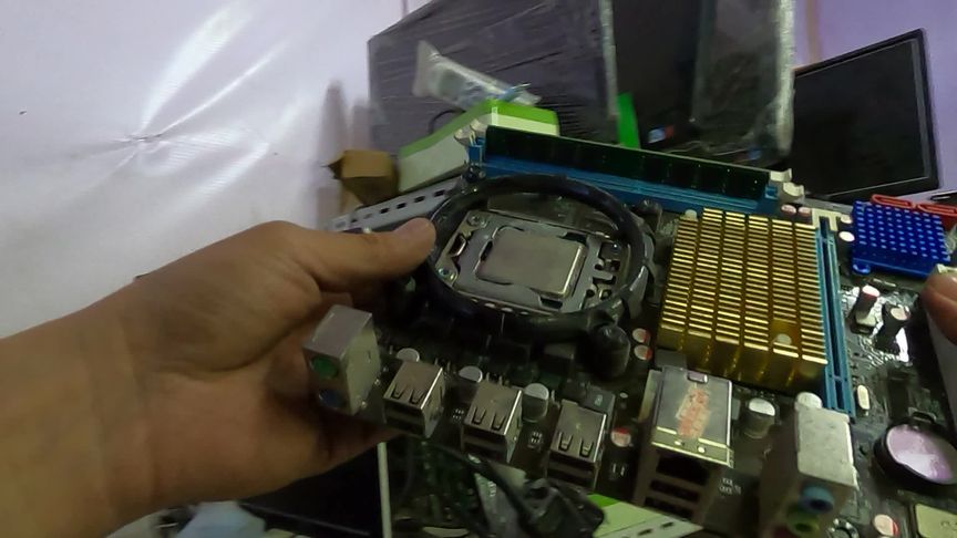 无意中弄坏了一个cpu,反复测试才最终确定cpu损坏,一波三折