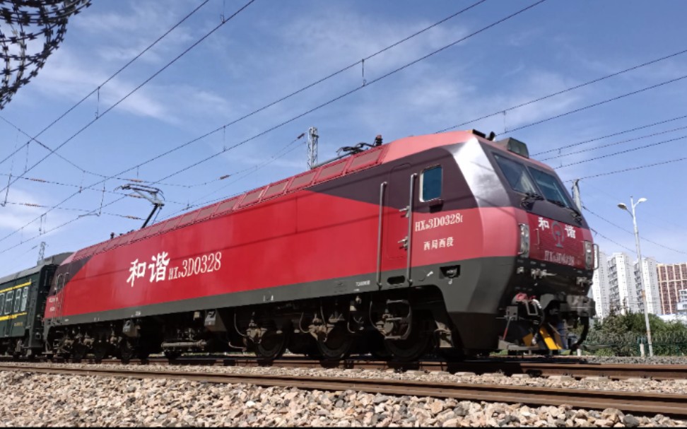 【中国铁路】K692次(昆明–呼和浩特)晚点运行