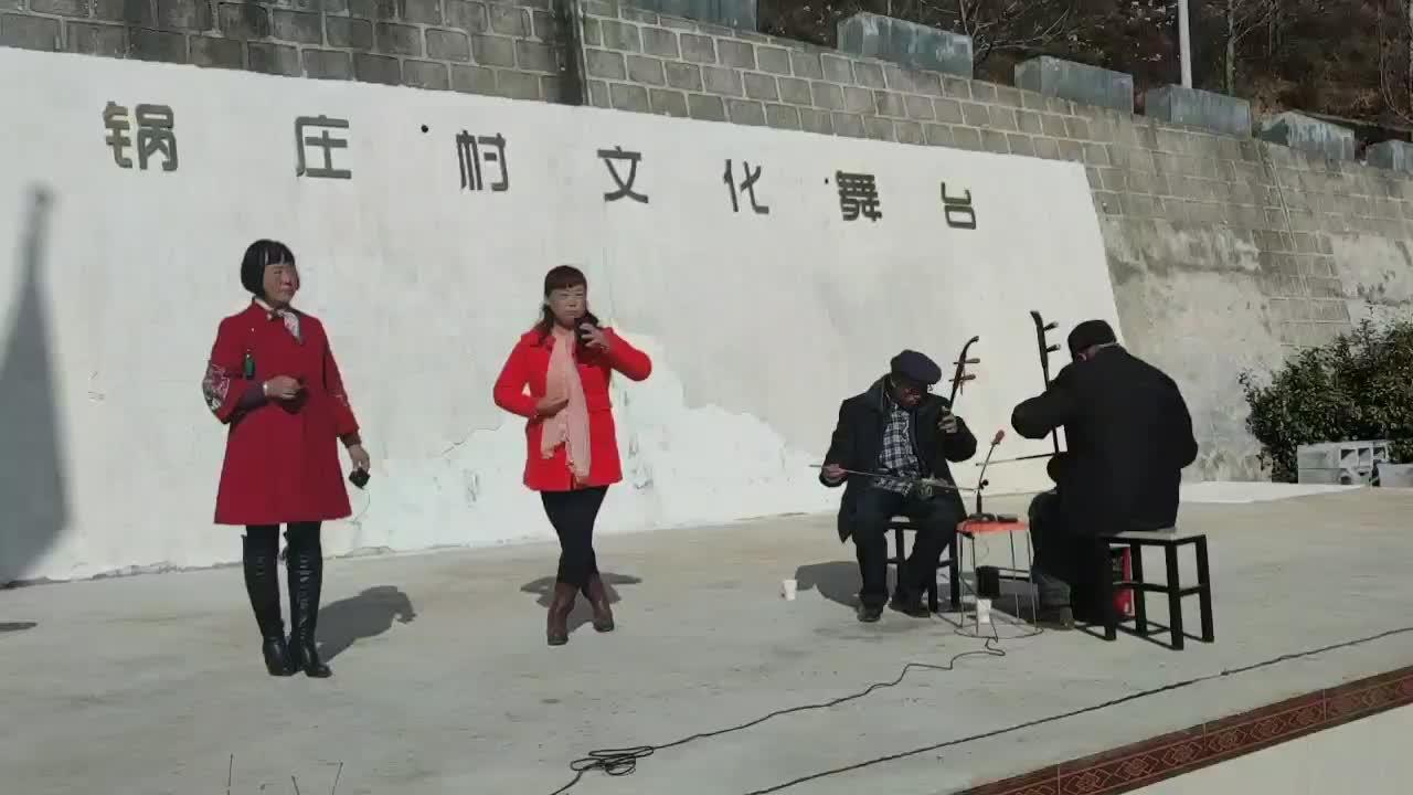 #新时代文明实践活动#凤县平木镇烧锅庄村关爱老年人专题文艺演出...