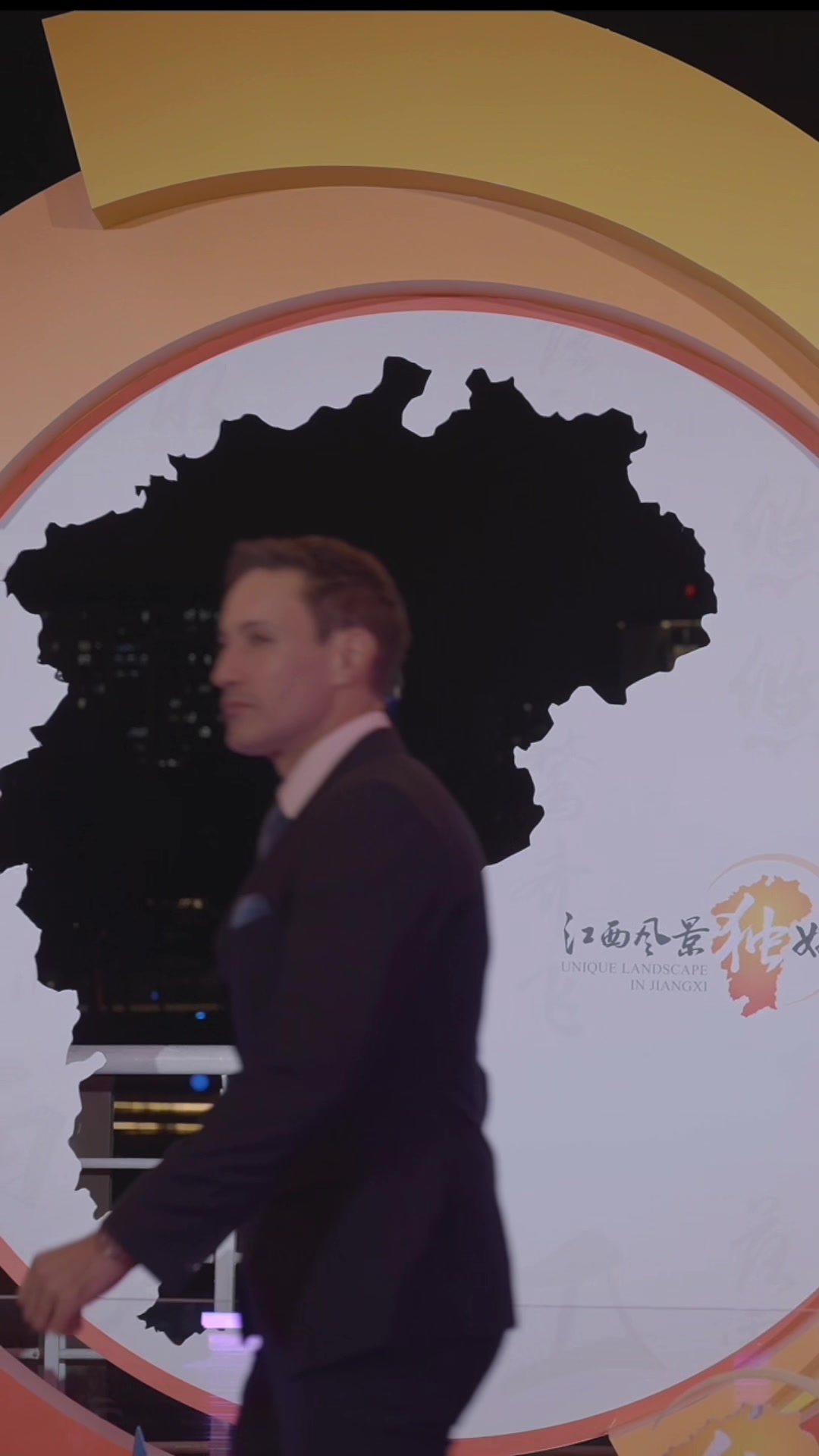 ...来了! 现在中国对很多国家的免签政策超级友好,给了大家更多机会...