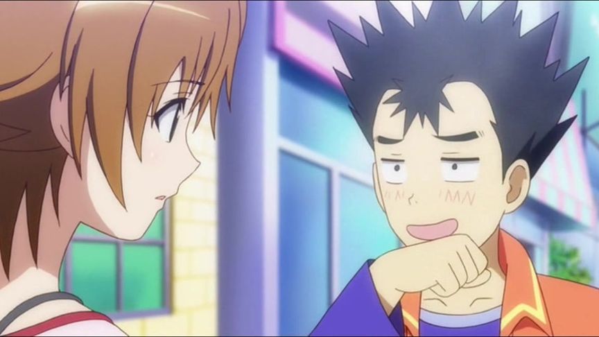 变成女孩后的男主跟自己的基友逛街,不过为啥看的都是恋爱类电影