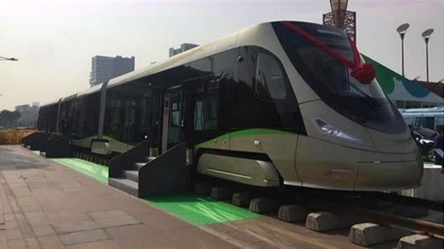 世界奇迹!中国首条有轨电车,不充电零污染,最大时速70公里