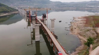 重庆开城高速公路澎溪河特大桥,航拍下的建设工地现场