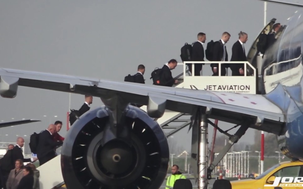 荷兰足球队前往卡塔尔参加世界杯