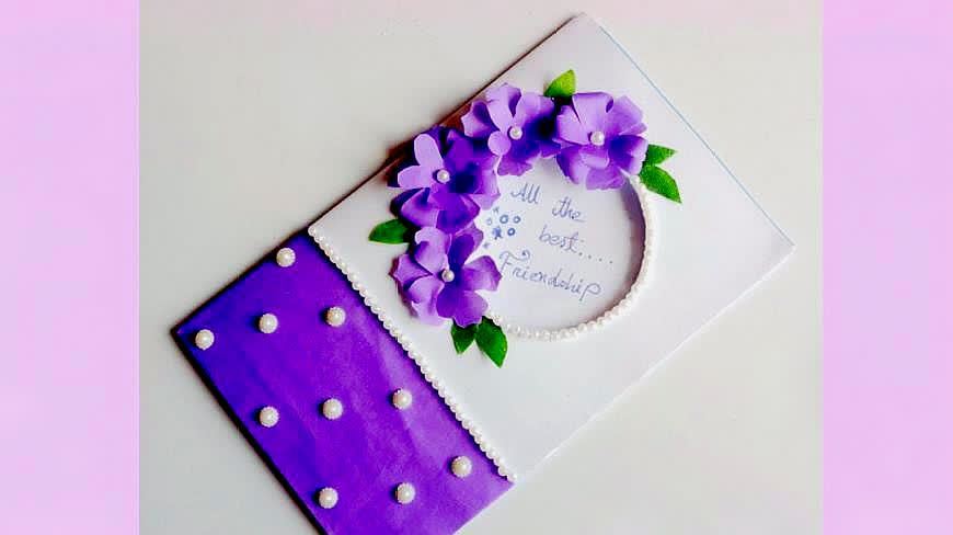 双色手工贺卡,封面是一个镂空的圆孔,简单漂亮