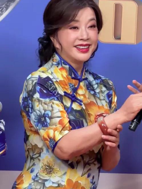 刘晓庆辟谣去世传闻:又看到我去世的消息,这是杀人预告吗?这么想我死...