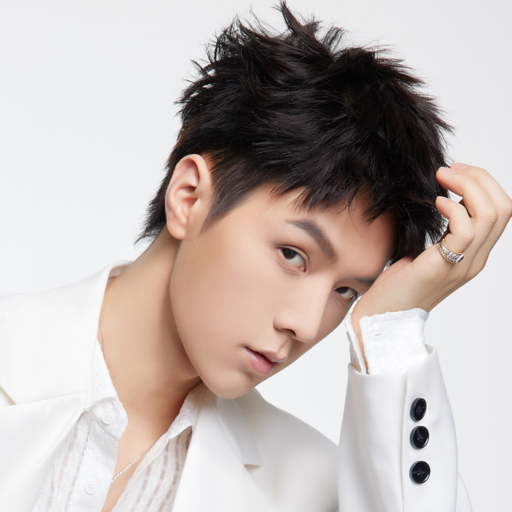骆王宇 