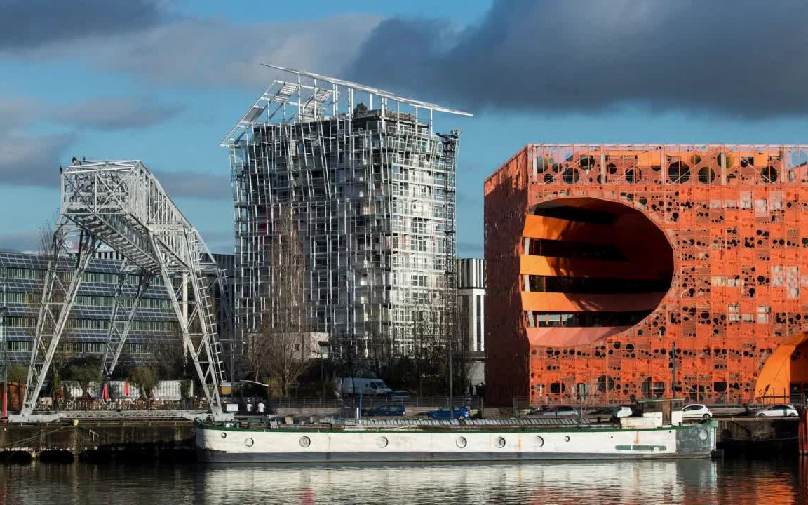 建筑大师让·努维尔作品-Ycone La Confluence公寓楼,法国里昂 用交叠...