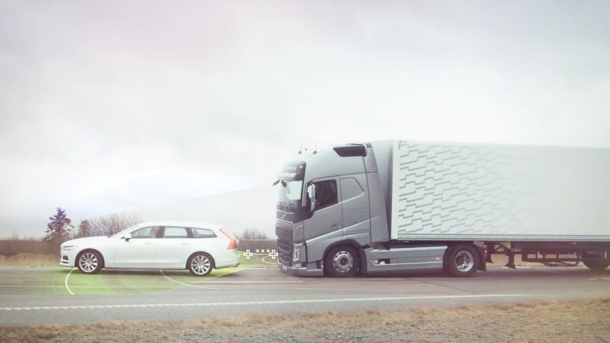 为什么卡车司机都喜欢沃尔沃重卡,看沃尔沃制动刹车系统就知道