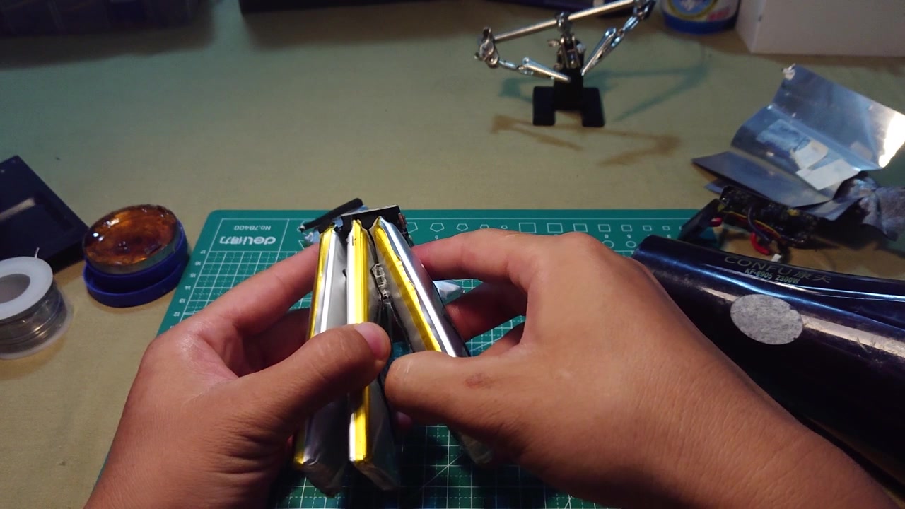 【第七期】二狗上头了竟然拆了精灵3电池