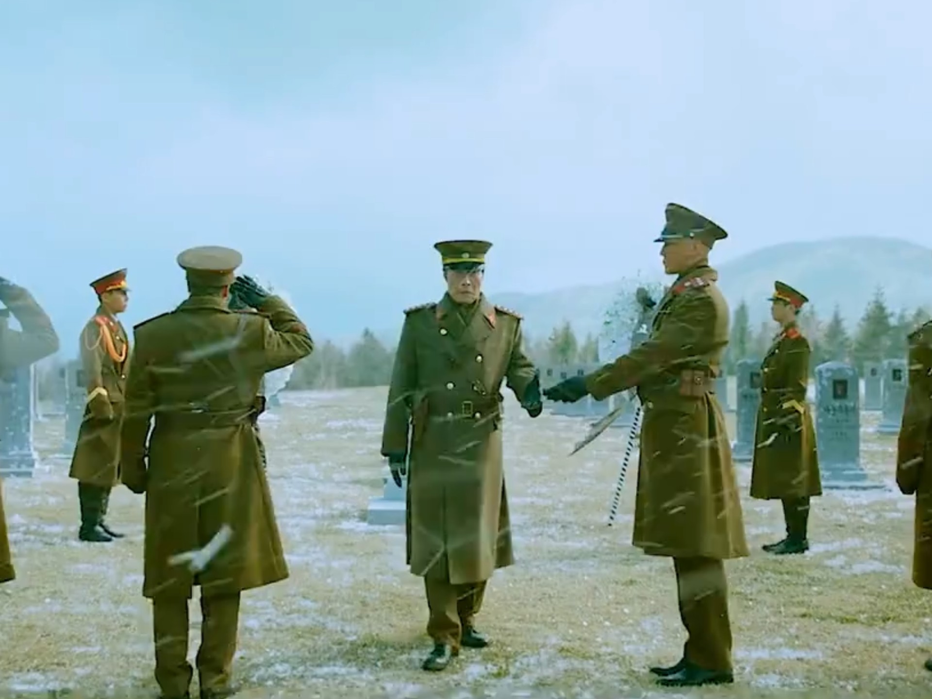 北边乱不乱,南边电影说了算,又一部敢想敢拍的韩国电影,以有逻辑有...