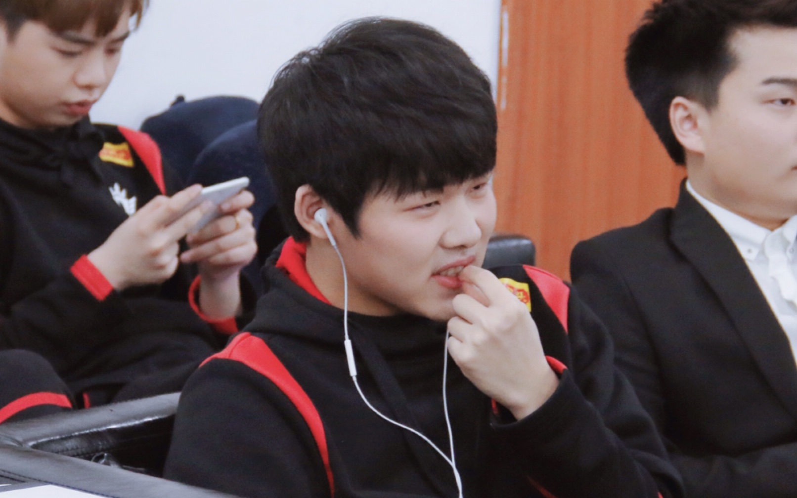 【EDGM初晨20190409】直播(有摄像头和声音)