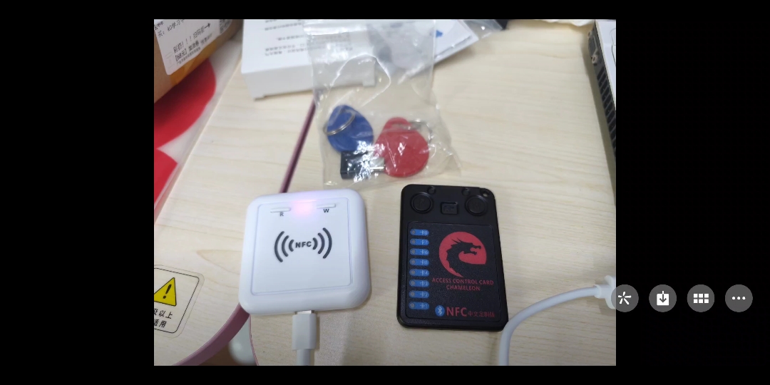 6天时间,nfc读卡器+变色龙pm8成功把小区所有nfc卡复制到手机里了。