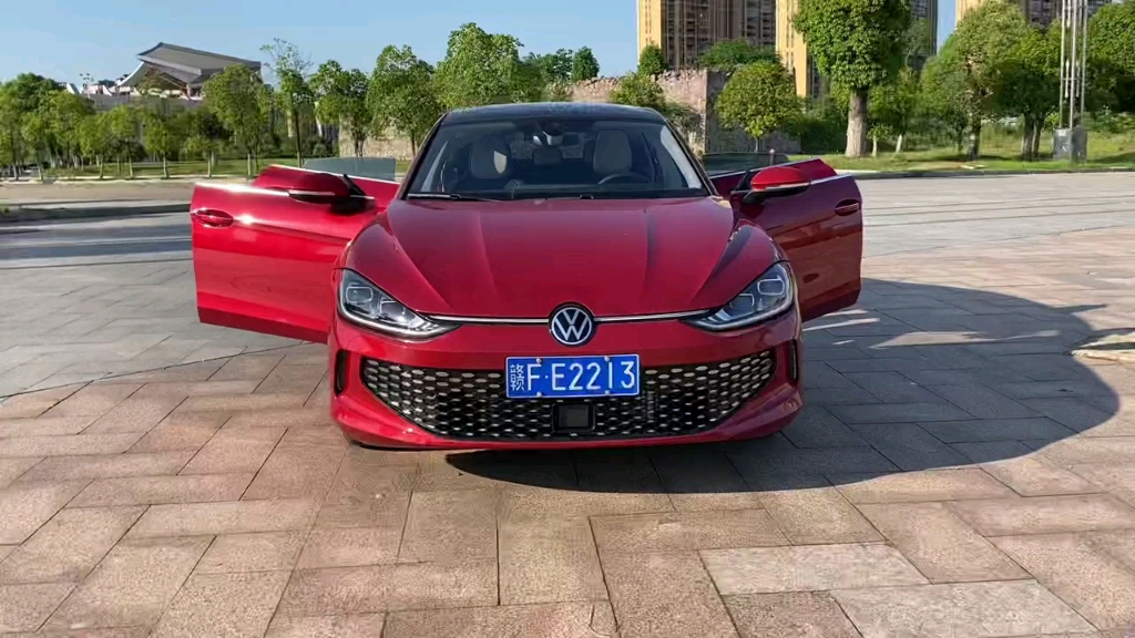 网红车大众凌渡L 1.4T 顶配版2022款 实车展示