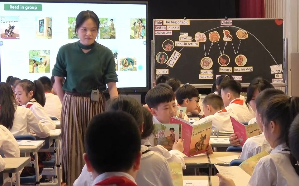 【民间故事主题】小学英语绘本教学课例:The bag of gold 《新魔法...