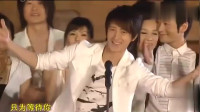 让我们一起来回顾2008北京奥运会《北京欢迎你》，真的太感动了！