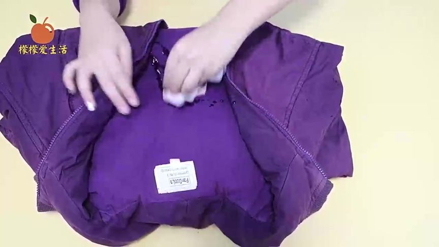 衣服上的彩笔印洗不掉?只需学会这个窍门,一秒轻松去除