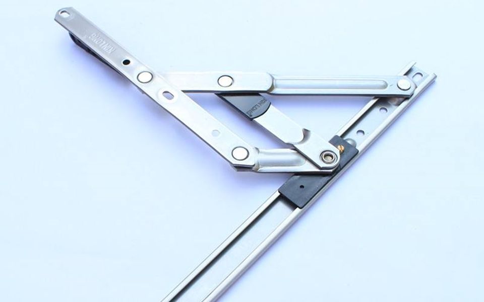 连杆机构设计:气缸、直线导轨选型