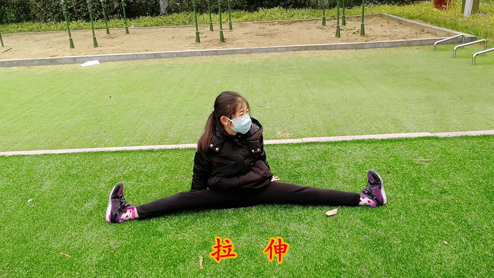 小学生体育锻炼——仰卧起坐 平板支撑